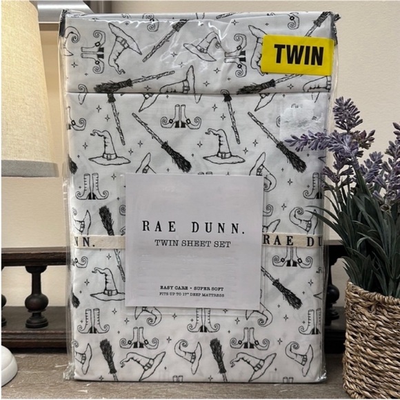 Rae Dunn | Bedding | Rae Dunn Halloween Witch Twin Sheet Set With ...